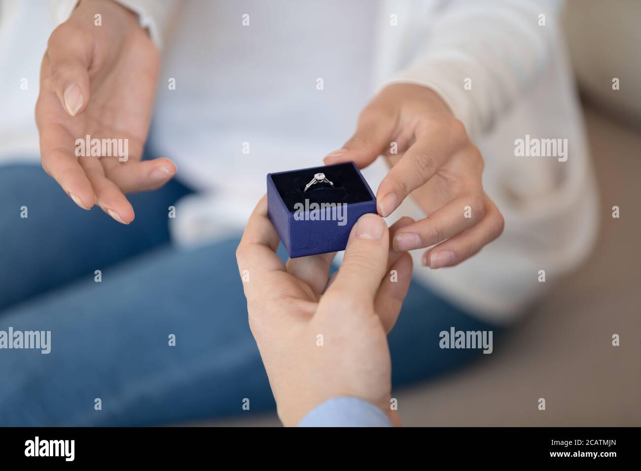 Woman yes to proposal hi-res stock photography and images - Alamy