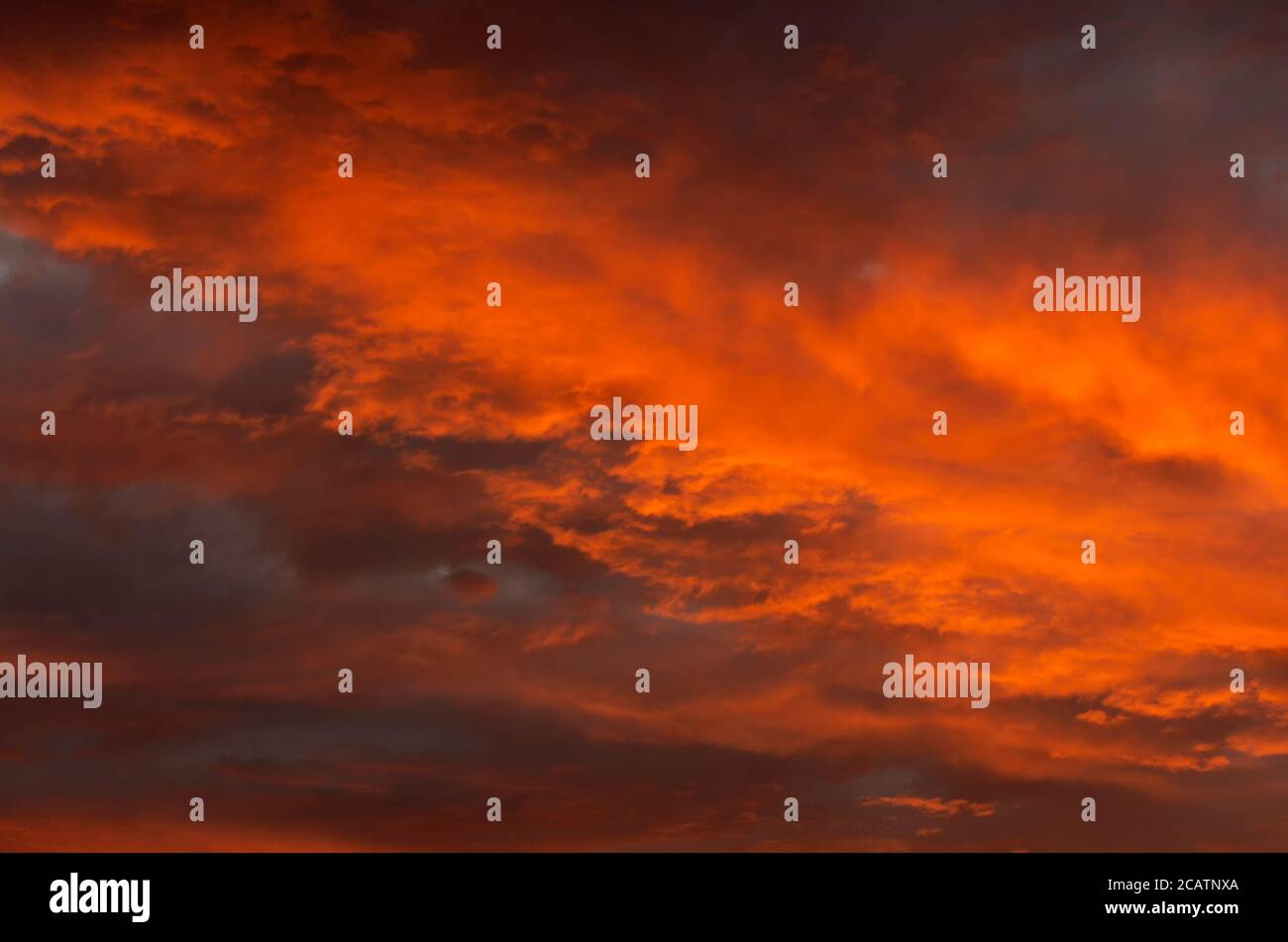 Soft orange sky hi-res stock photography and images - Alamy