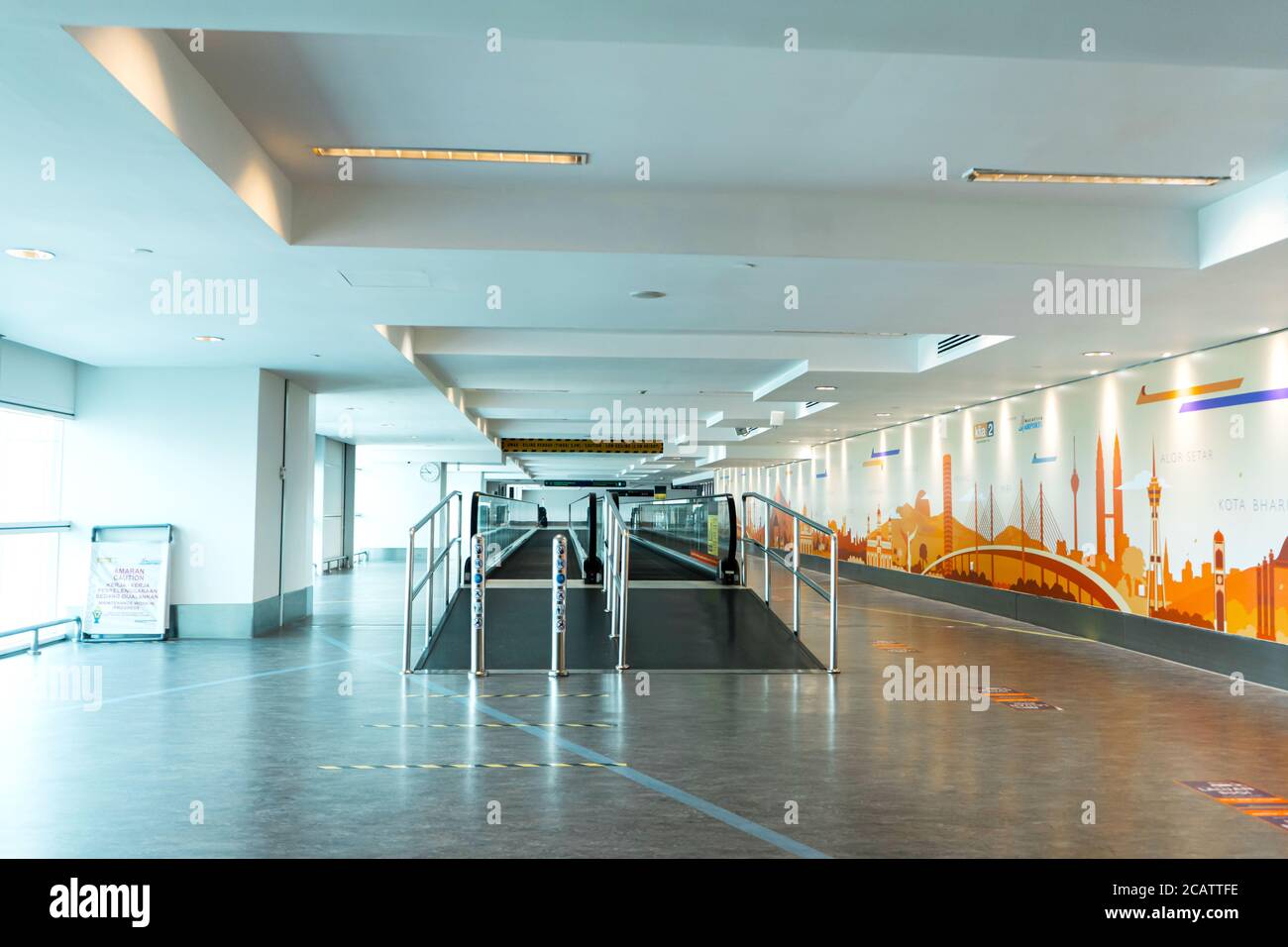 Airport Conveyor Belt Walk High Resolution Stock Photography and Images ...