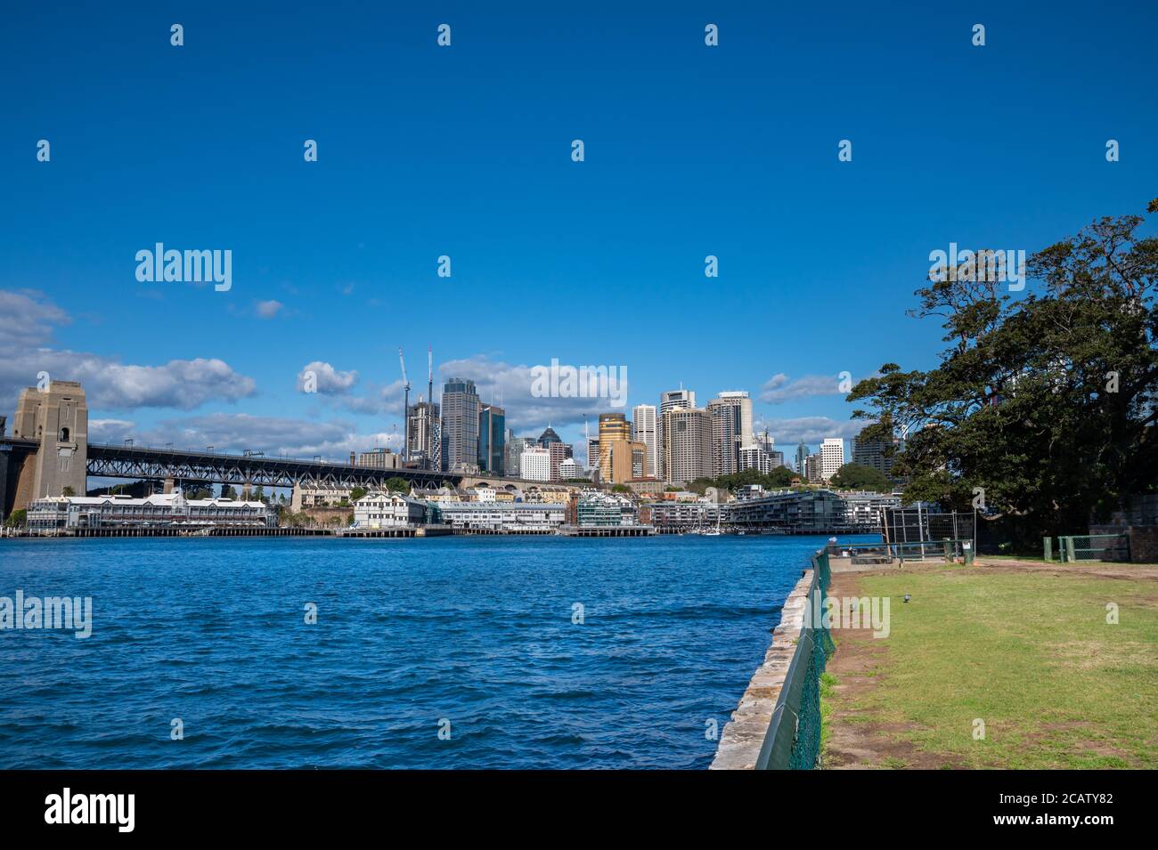 View of Sydney Harbour Blue Waters from Blues Point Reserve and ...