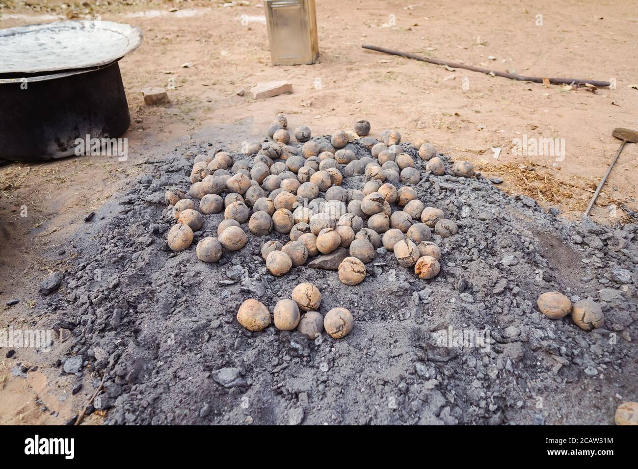 Indian Man Cooking High Resolution Stock Photography and Images - Alamy