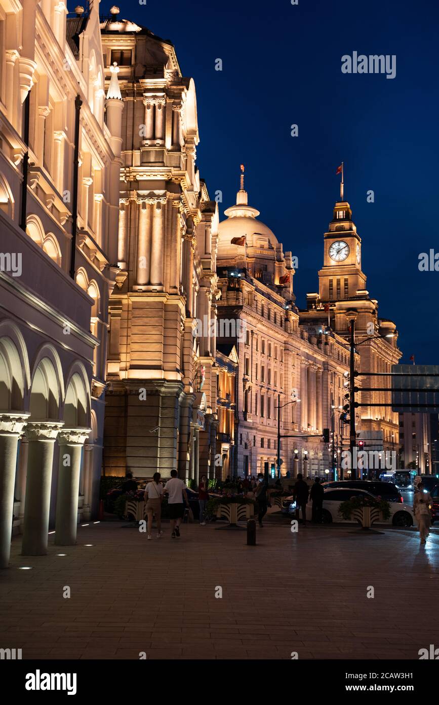 Night view of the historic landmarks in Shanghai's bund, China Stock ...