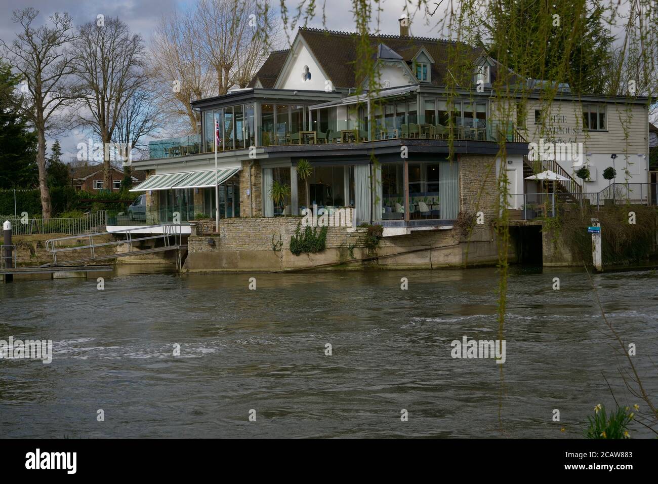 Cookham lock hi-res stock photography and images - Alamy