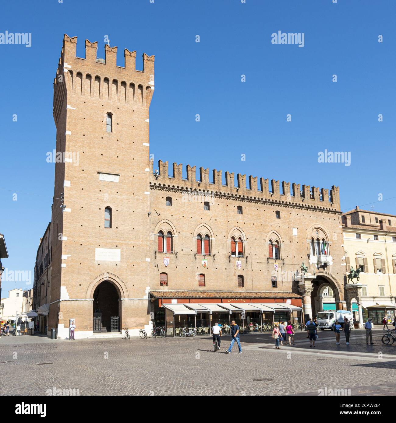 Emilia romagna ferrara city hall hi-res stock photography and images ...