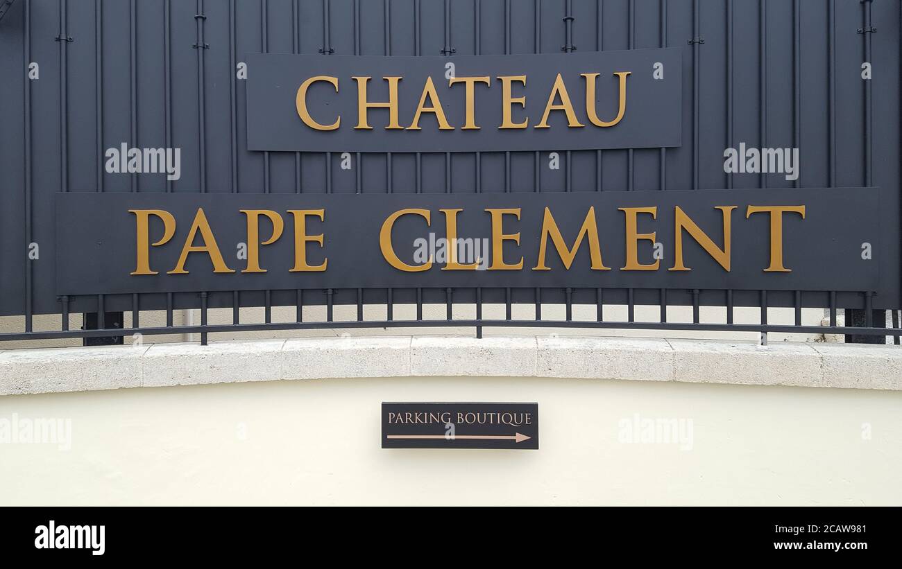 Bordeaux , Aquitaine / France - 08 04 2020 : Chateau Pape Clément text ...