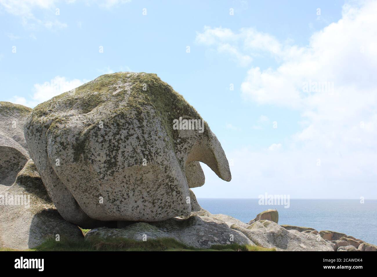 Human face shape in rock hi-res stock photography and images - Alamy
