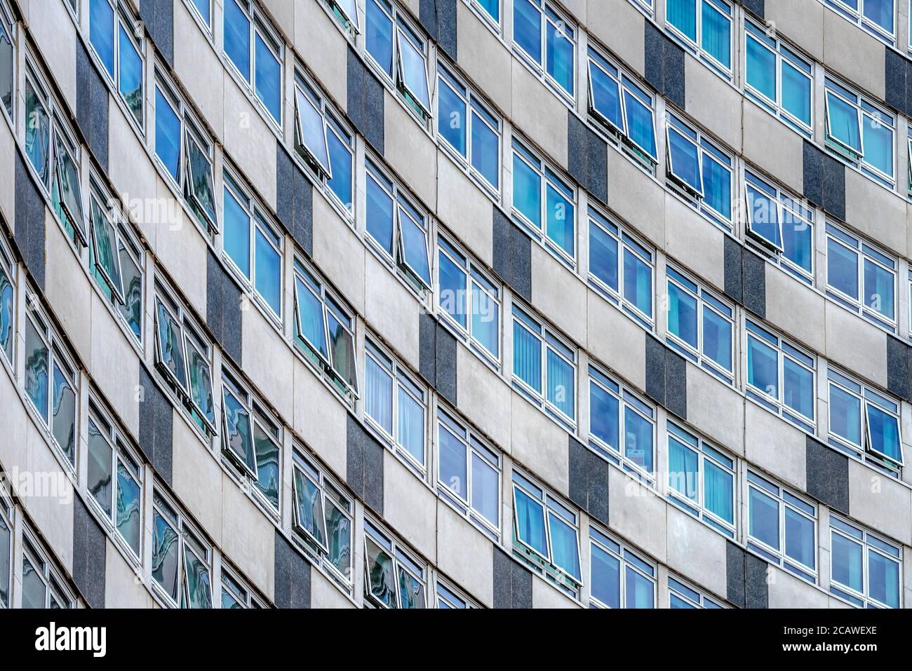 London UK, August 5th 2020: A high-rise block in south London Stock ...