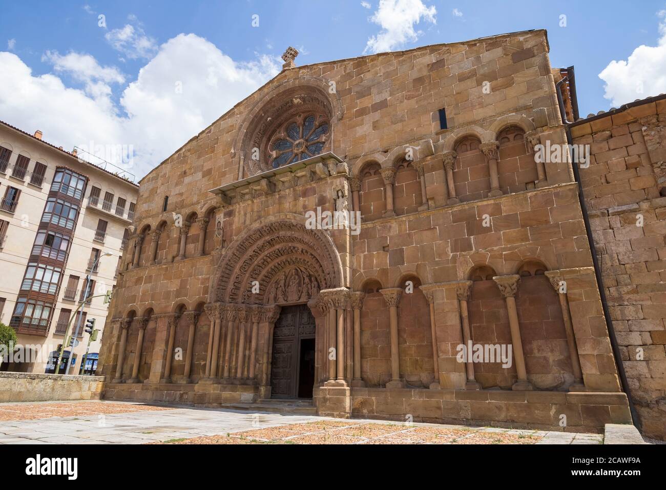 Romanesque façade church santo domingo hi-res stock photography and ...