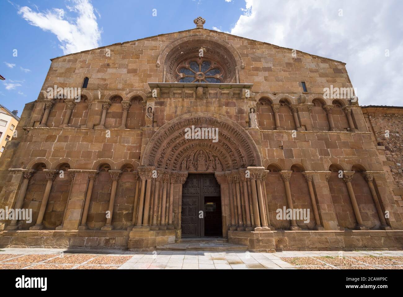 Romanesque façade church santo domingo hi-res stock photography and ...