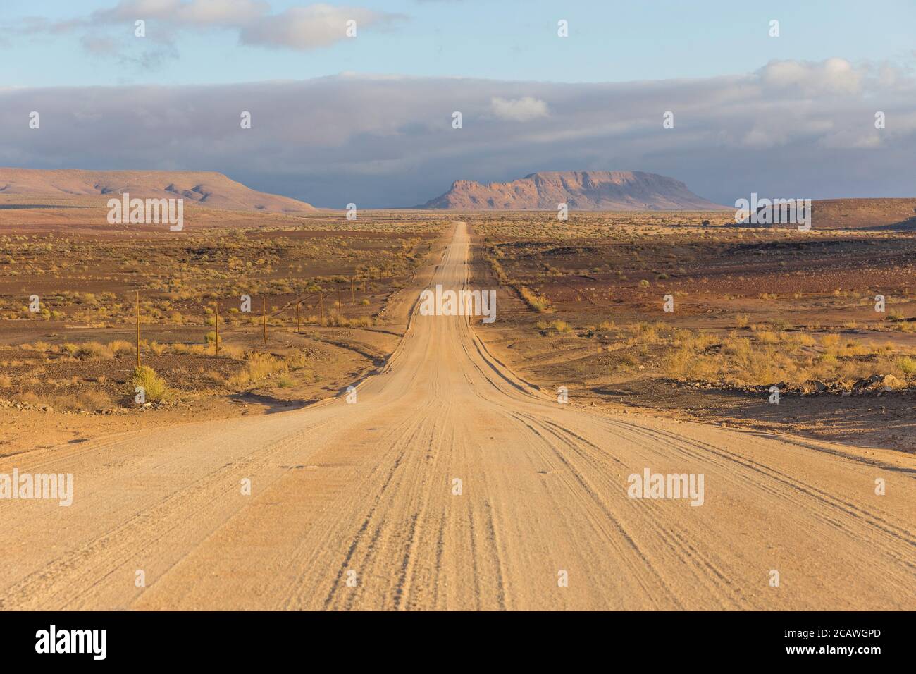The C12, scenic dirt road in the desert leading to the Fish River ...