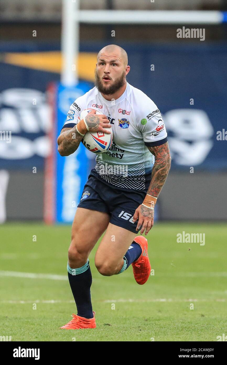 Luke Briscoe (24) of Leeds Rhinos in action during the game Stock Photo ...
