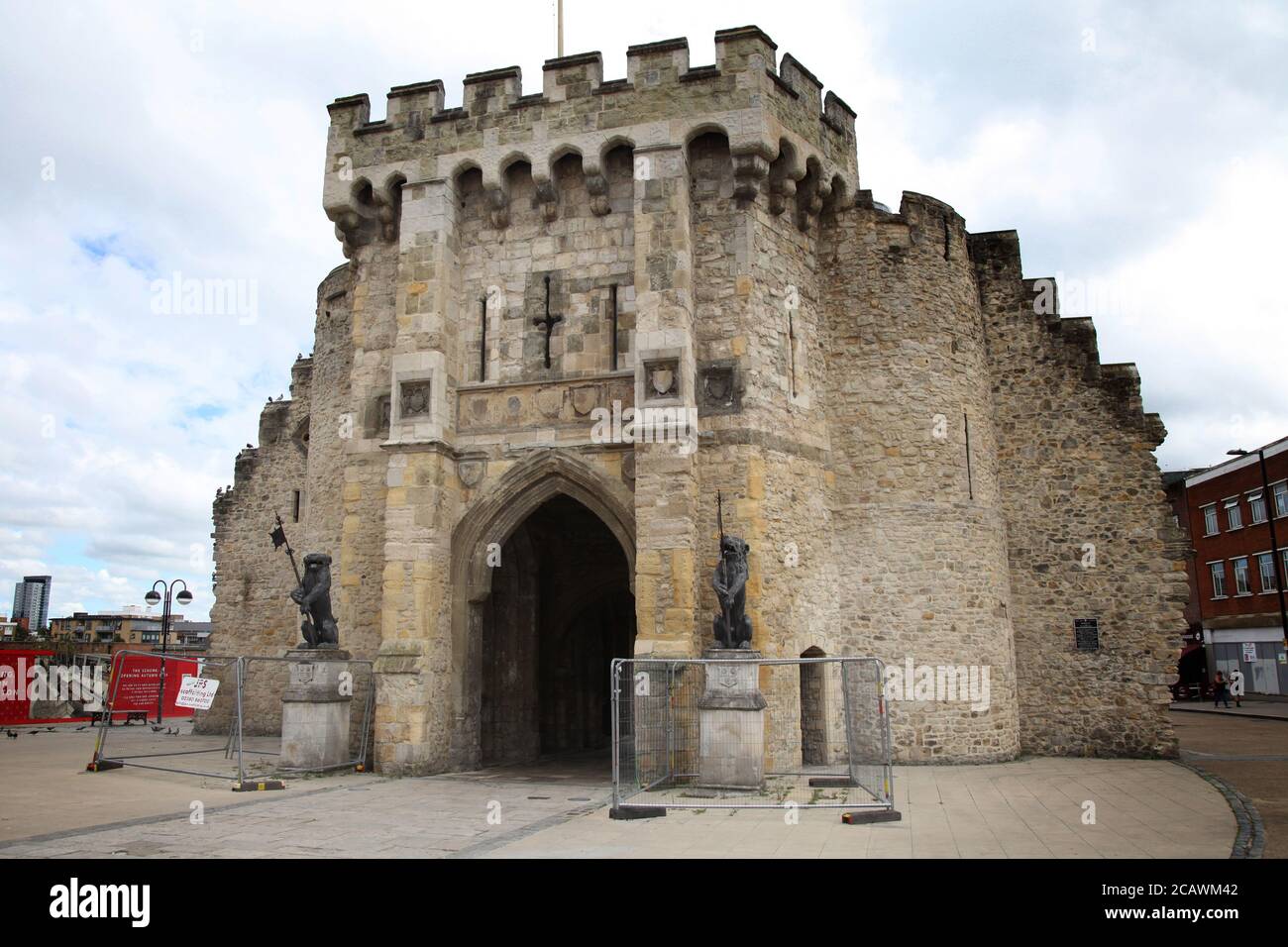 Bargate, a Medieval stone entryway, Bargate Quarter, High Street ...