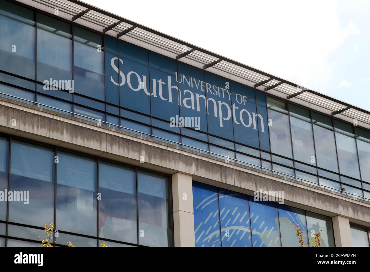 University of Southampton Sign, Guildhall Square, Southampton, England ... University of Southampton Sign, Guildhall Square, Southampton, England ...