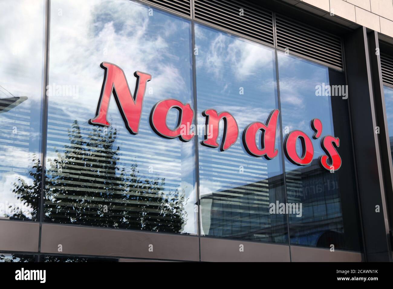 Nandos logo hi-res stock photography and images - Alamy