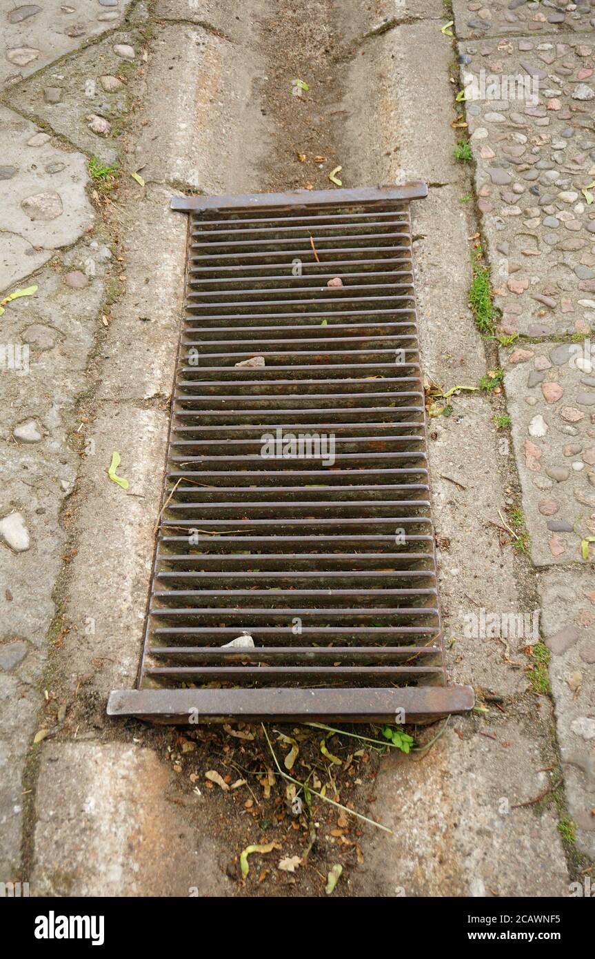 Drainage crossing hi-res stock photography and images - Alamy
