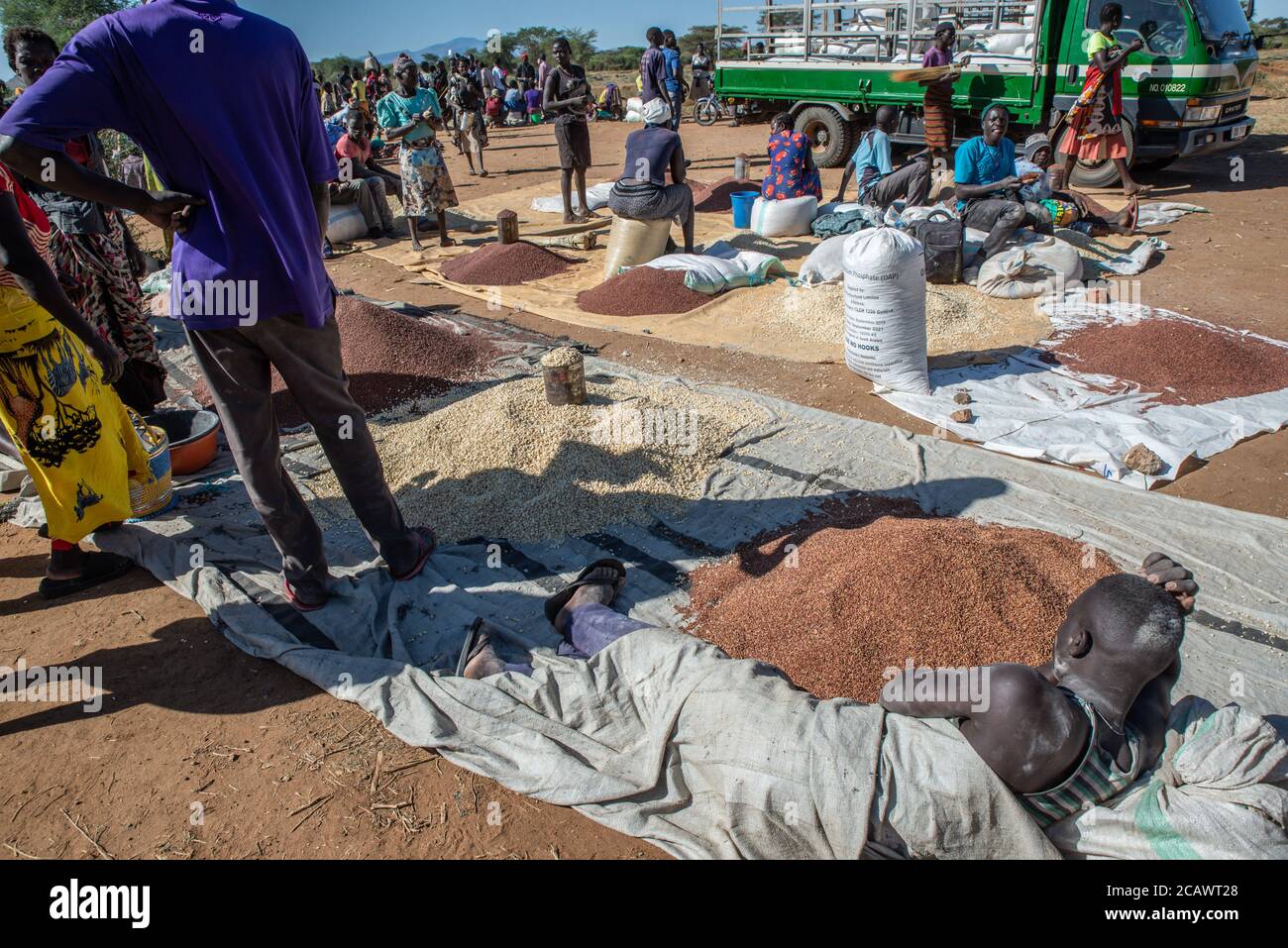 African market grains hi-res stock photography and images - Alamy