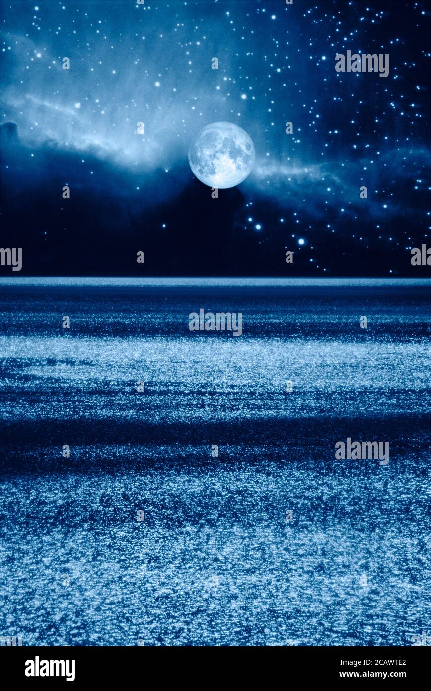 Shimmering moon hi-res stock photography and images - Alamy