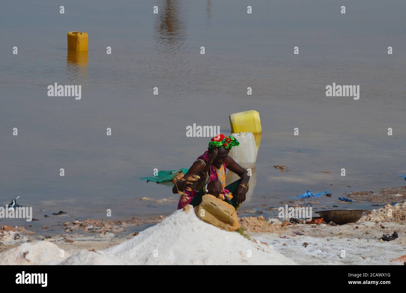 Senegalese traditional salt industry hi-res stock photography and ...