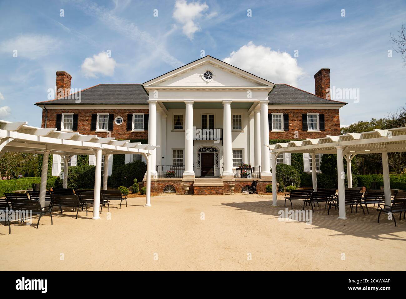 Boone hall plantation charleston hi-res stock photography and images ...