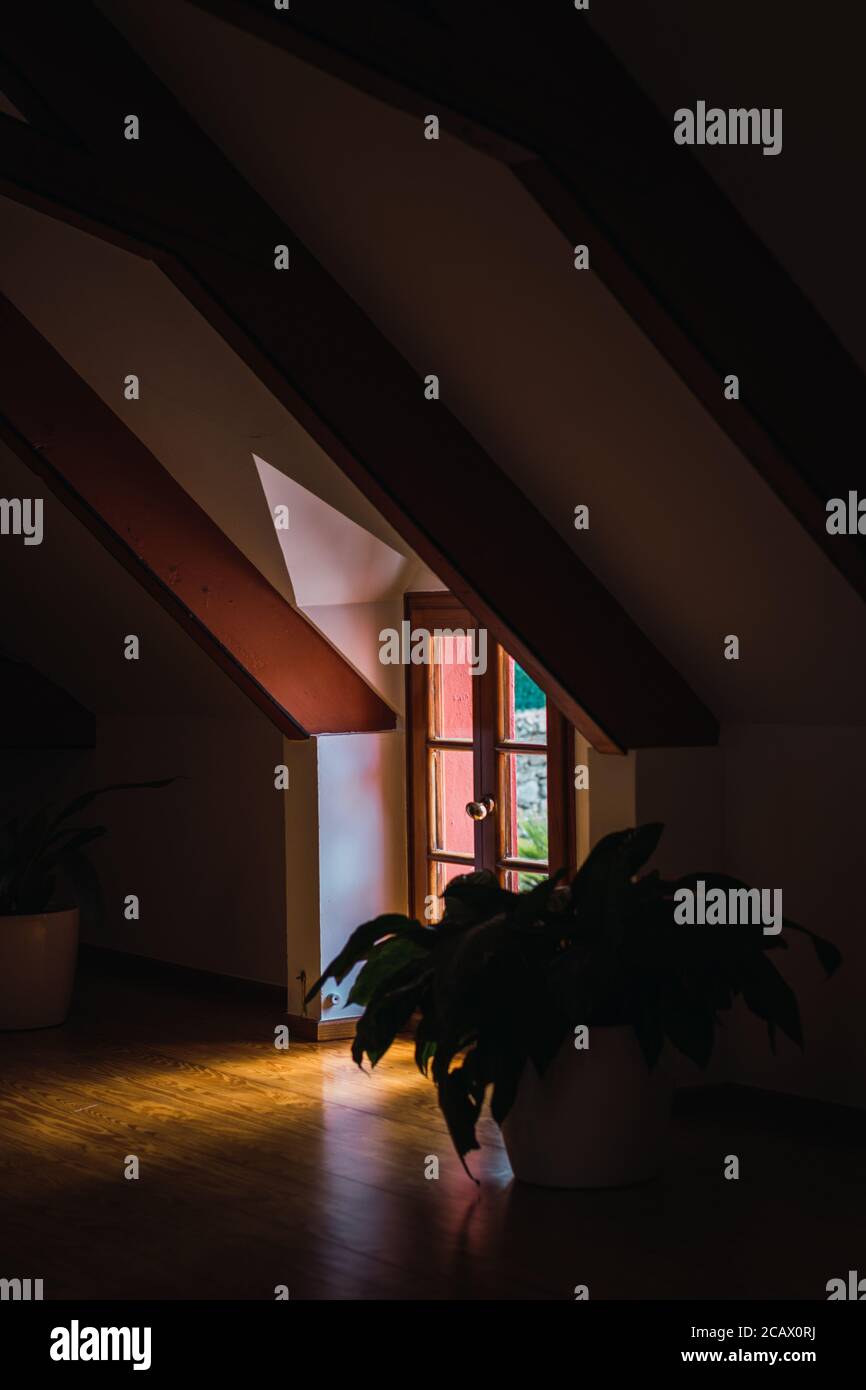 Interior design vertical hi-res stock photography and images - Alamy
