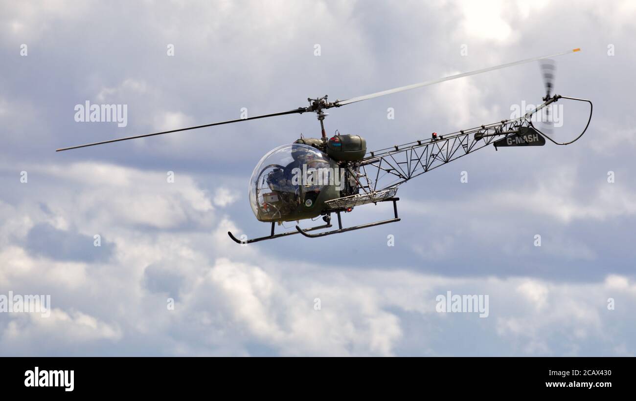 Bell 47 helicopter engine hi-res stock photography and images - Alamy