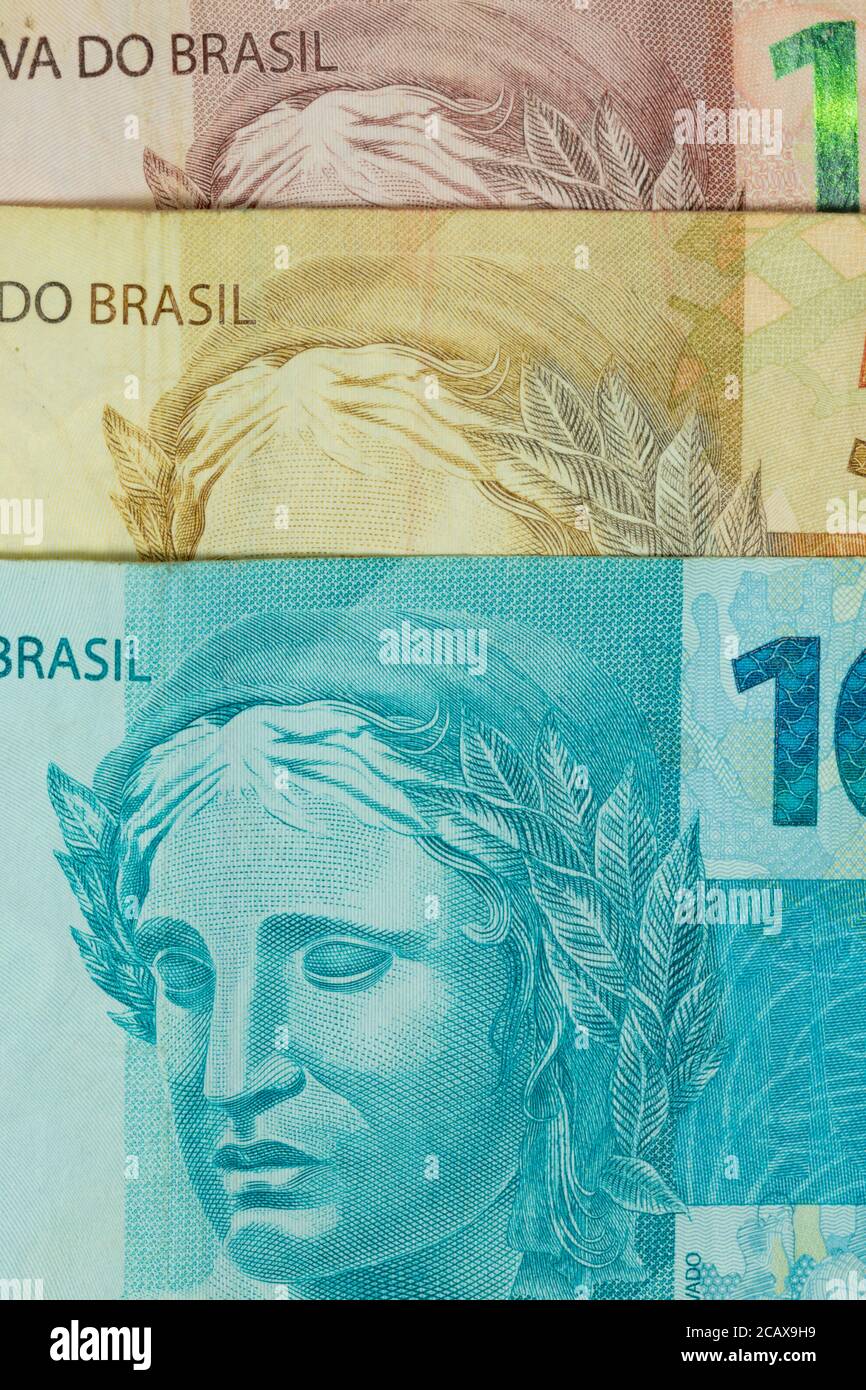 Closeup of varied values of Brazilian money Stock Photo - Alamy
