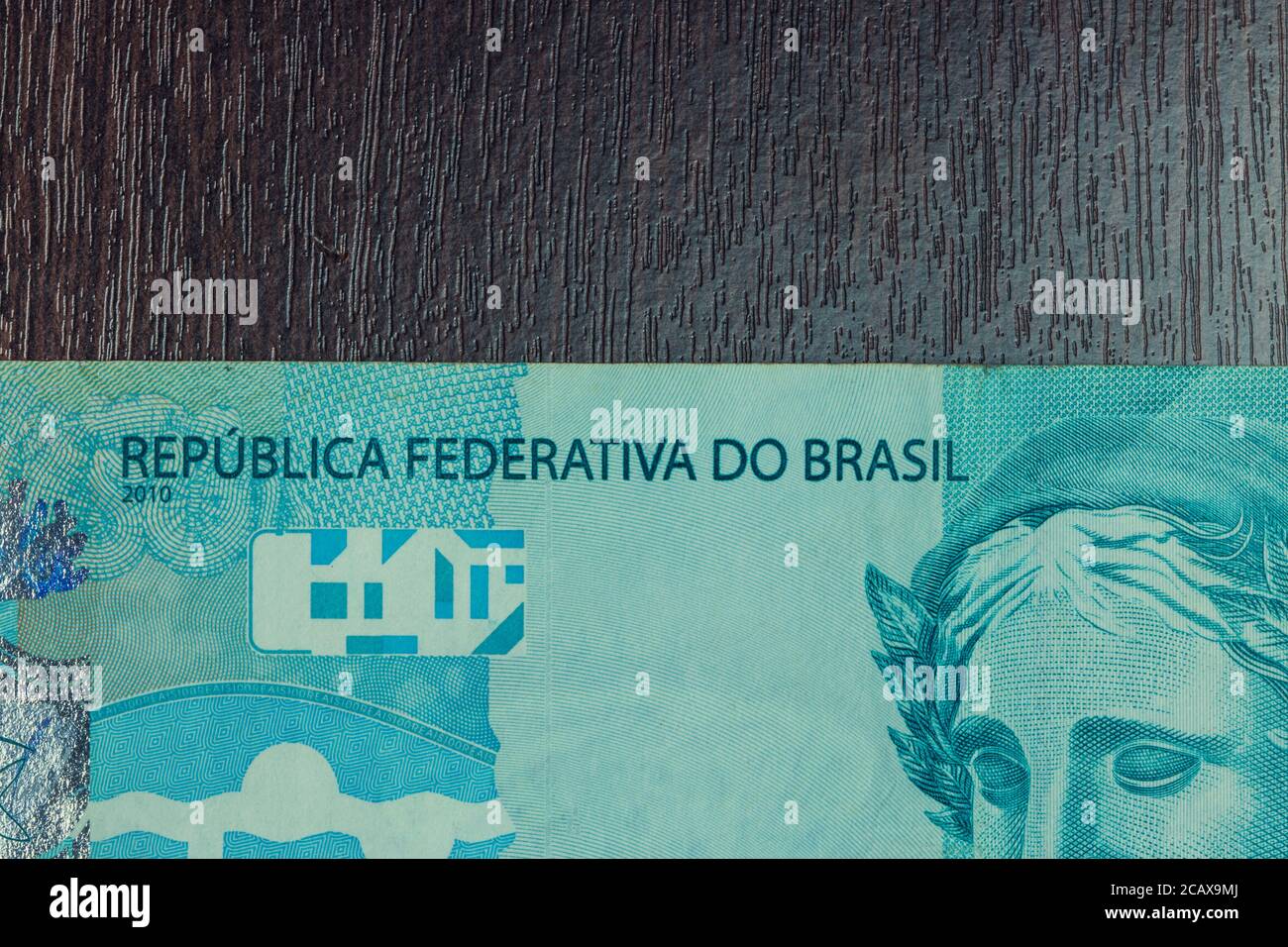 Closeup at 100 bill Brazilian money Stock Photo - Alamy