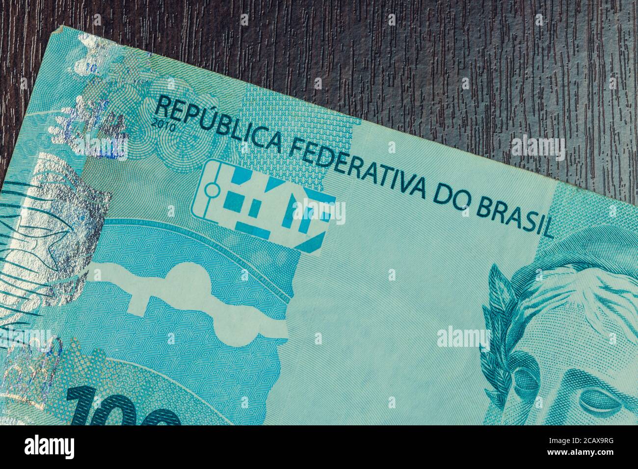 Closeup at 100 bill Brazilian money Stock Photo - Alamy