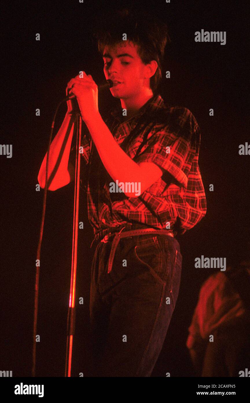 Echo and the bunnymen 1984 hi-res stock photography and images - Alamy