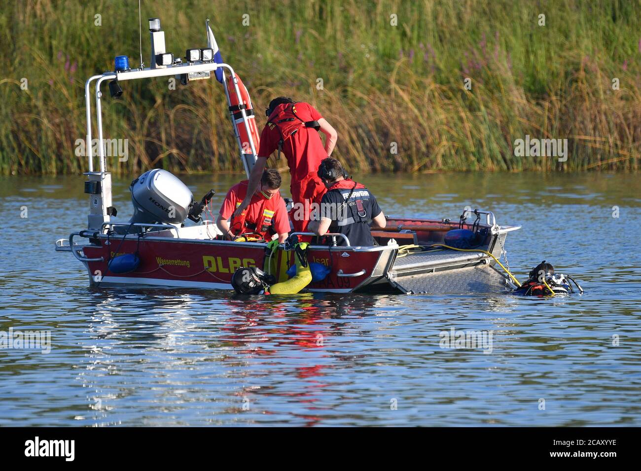 Large-scale operation, rescue operation at the Riemer See on August 10 ...