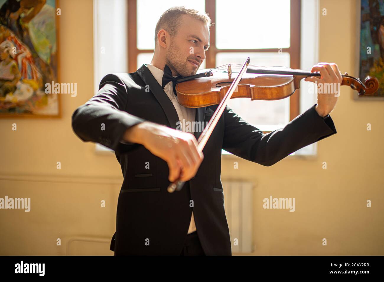 Professional performing arts art hi-res stock photography and images ...