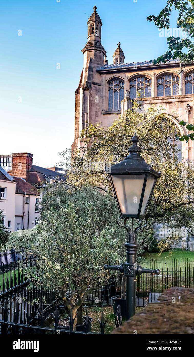 Victorian style lamp post hi-res stock photography and images - Alamy