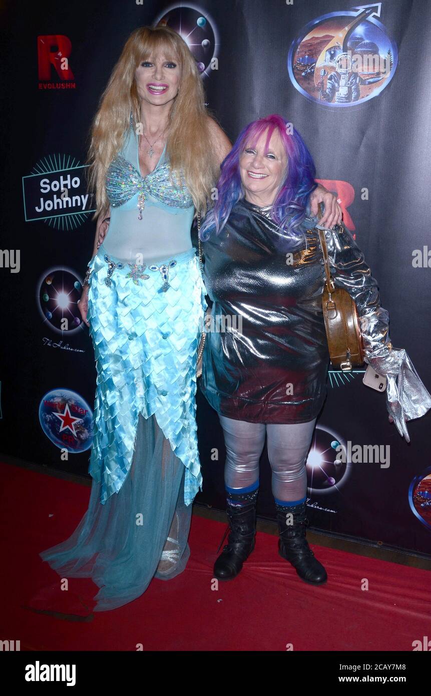 LOS ANGELES - OCT 18: Laurene Landon, Eileen Shapiro at the Mars Rocks ...