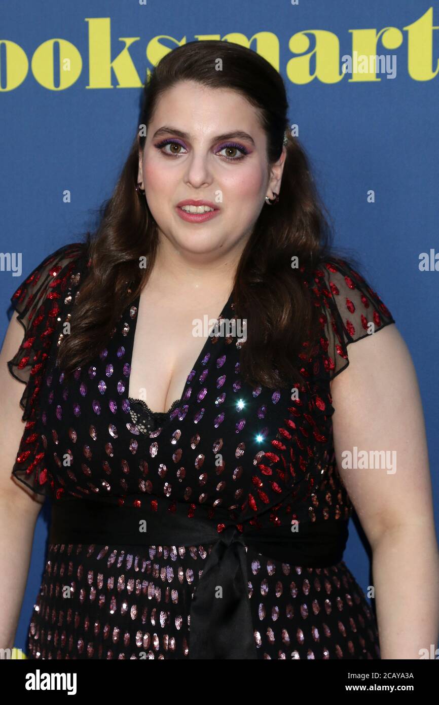 LOS ANGELES - MAY 13: Beanie Feldstein at the "Booksmart" Premiere at ...