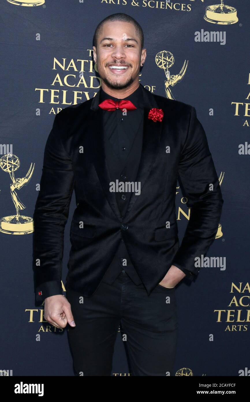 Najee De Tiege Shirtless