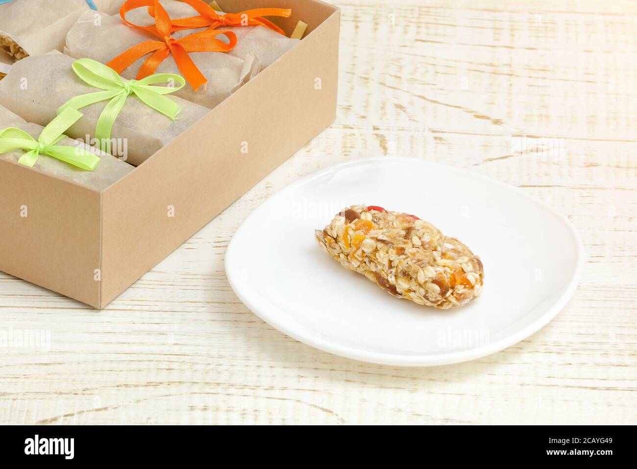 Muesli bars snack healthy box hi-res stock photography and images - Alamy