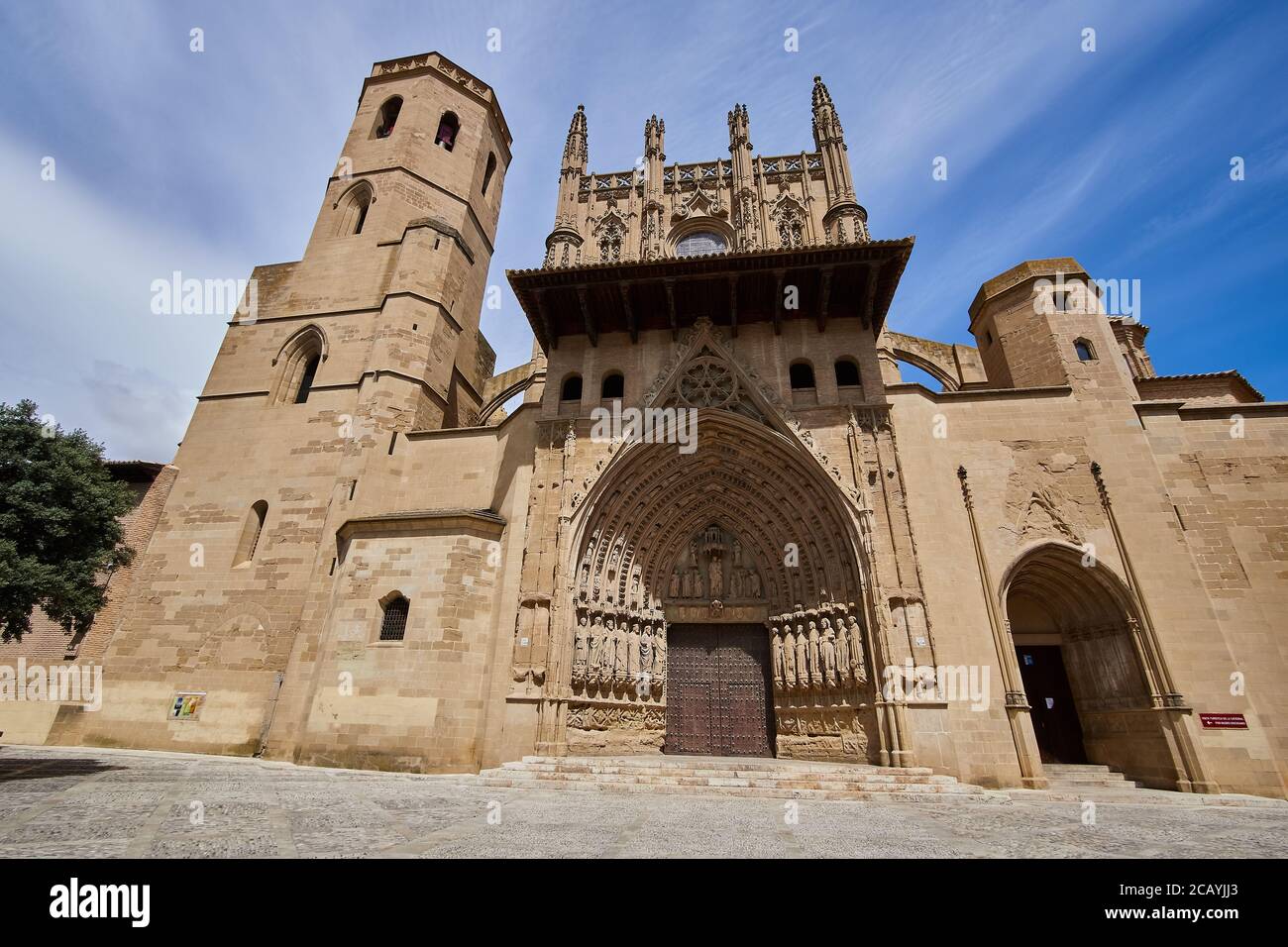 Huesca city hi-res stock photography and images - Alamy