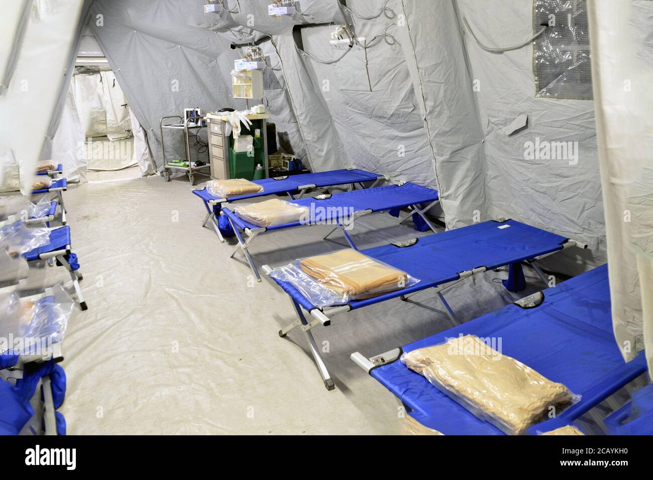 Oxygen Tent High Resolution Stock Photography and Images - Alamy