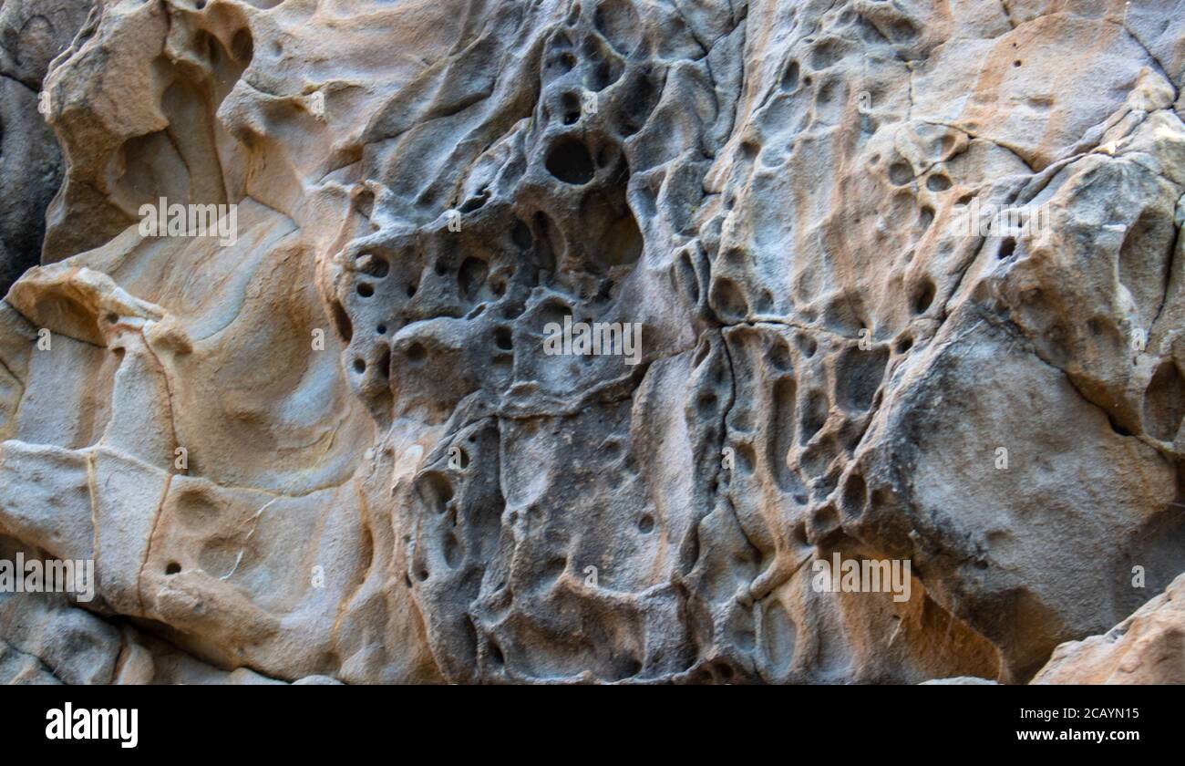 Cracks in rock backdrop hi-res stock photography and images - Alamy