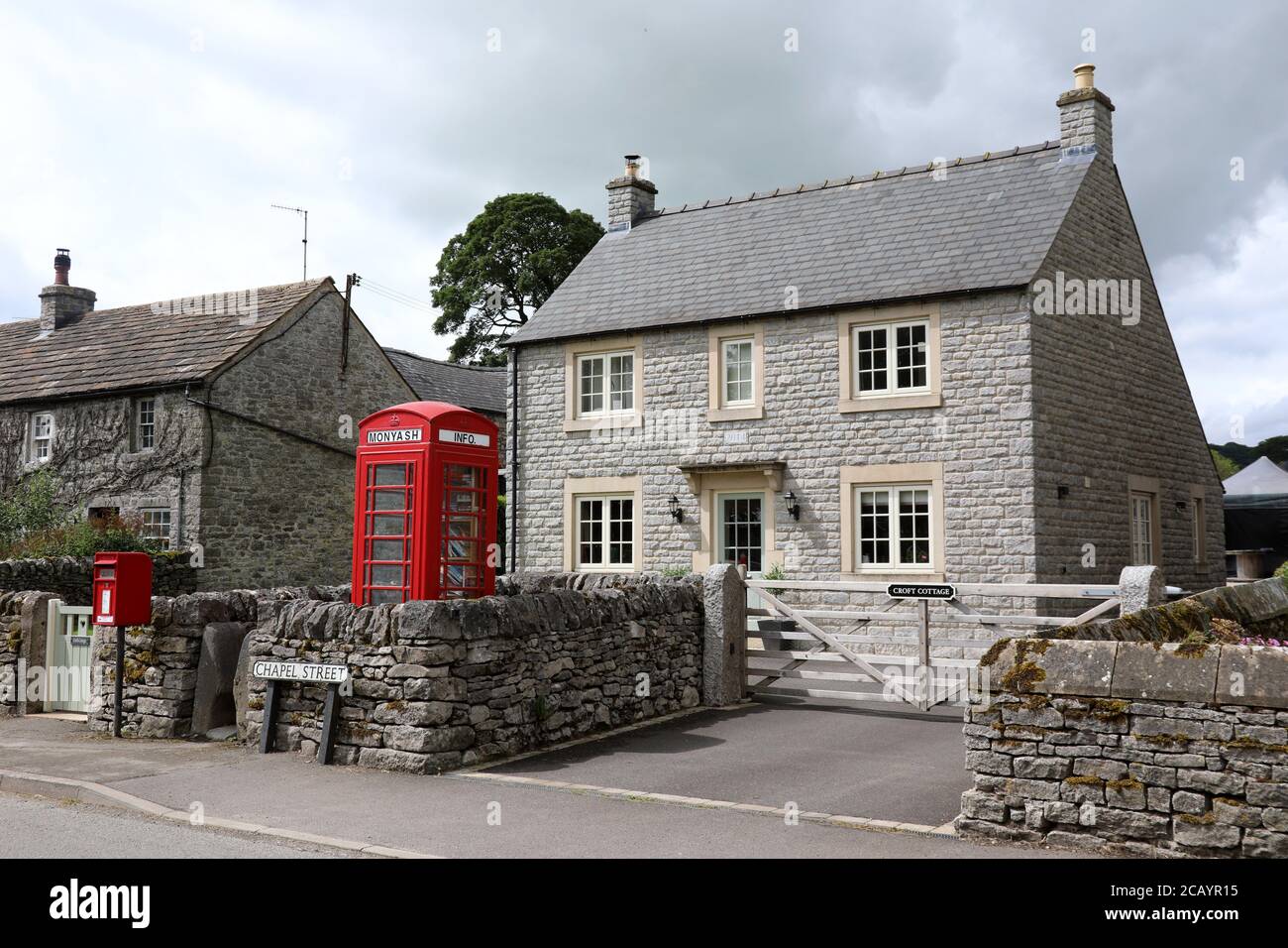 Monyash peak district hi-res stock photography and images - Alamy
