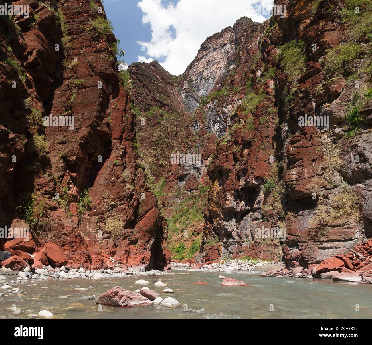 Var river and red stones at the bottom of Daluis Canyon or Daluis gorge ...