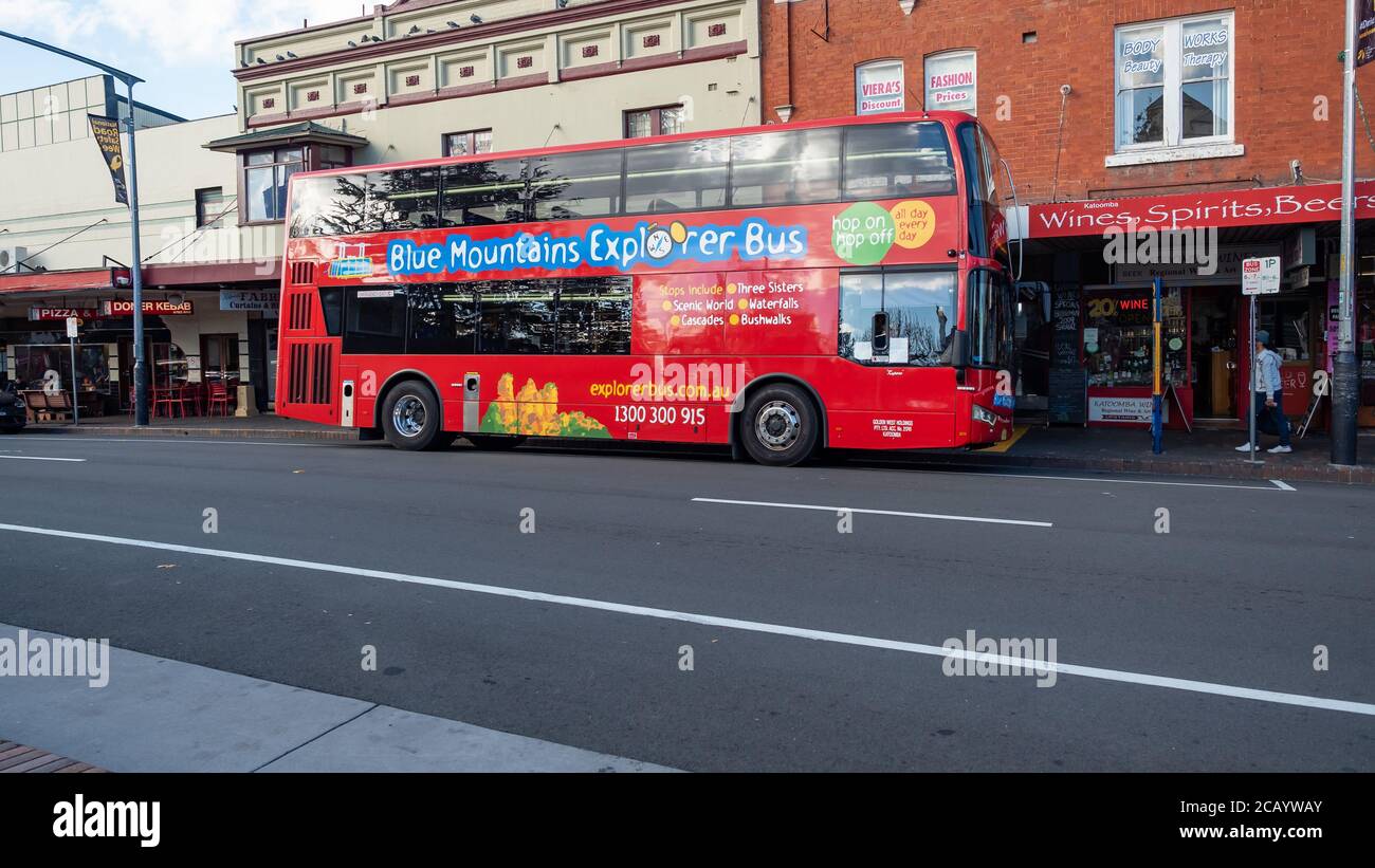 Explorer bus hi-res stock photography and images - Alamy