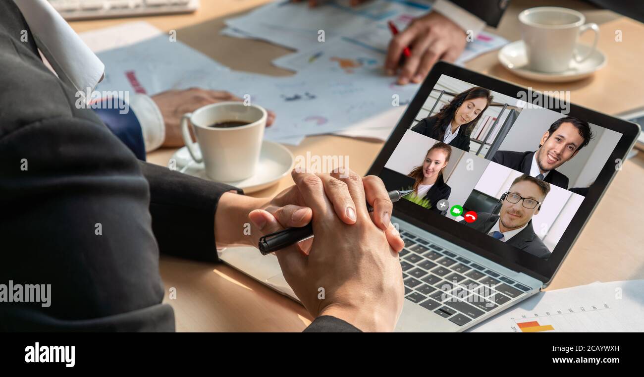 Zoom meeting screen people hi-res stock photography and images - Alamy