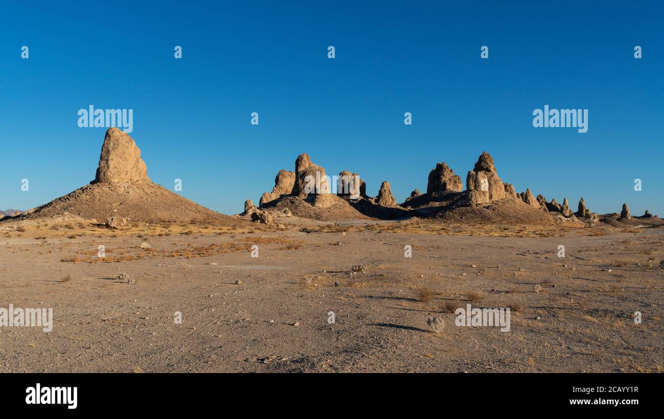 Desert landscape at Trona Pinnacles Stock Photo - Alamy