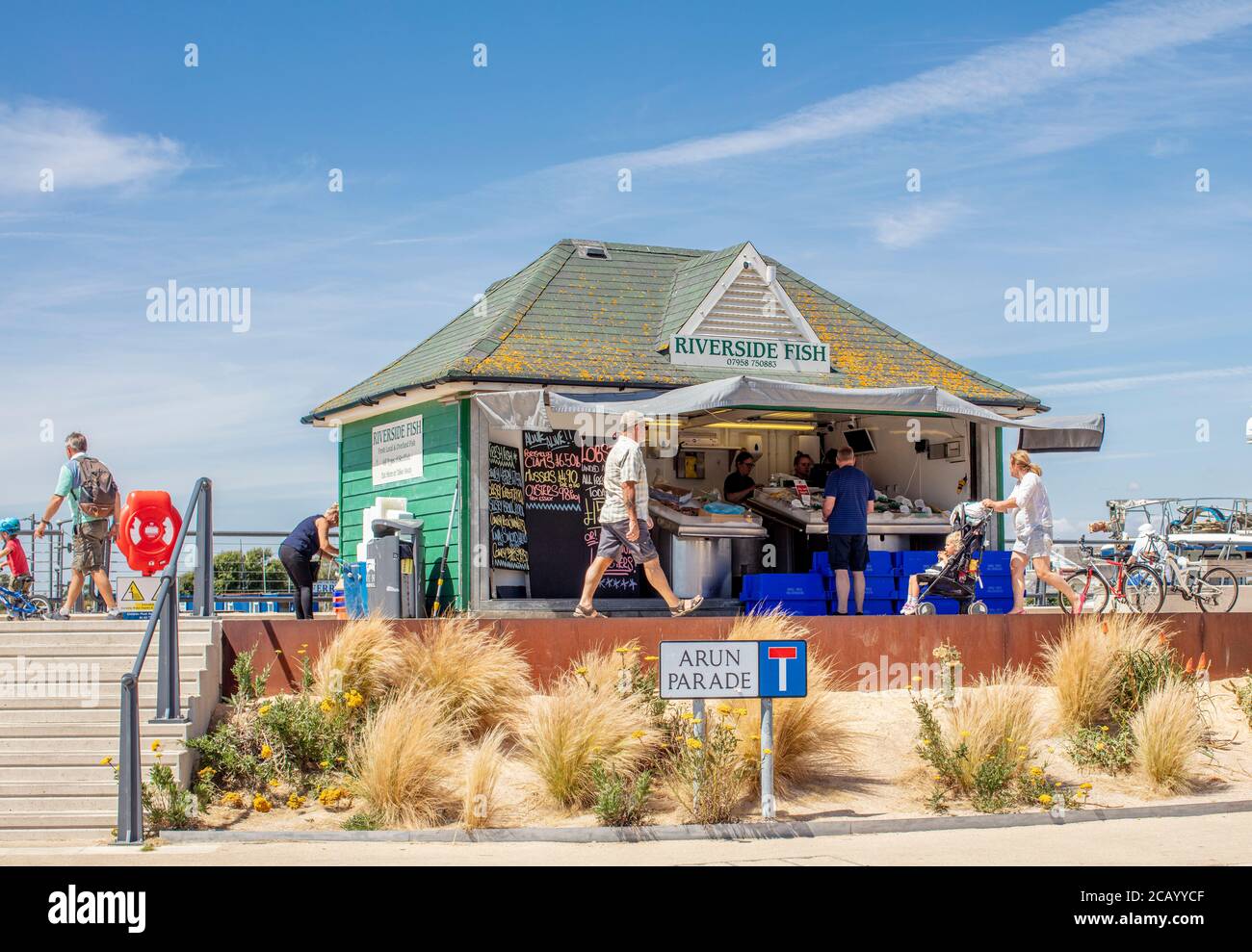 Riverside Parade fish stall, Arun Parade, Littlehampton, West Sussex ...