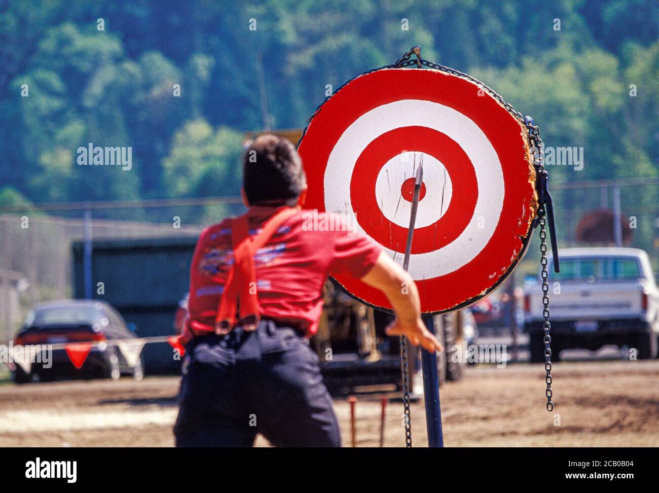 Axe throwing competition hi-res stock photography and images - Alamy