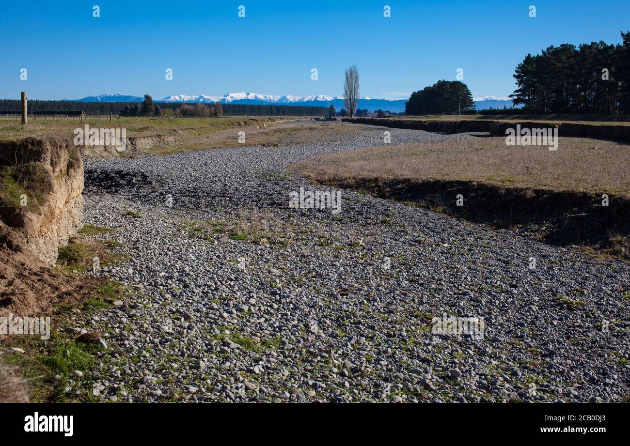 New Zealand Countryside Scenes: dry river beds: water extraction for ...