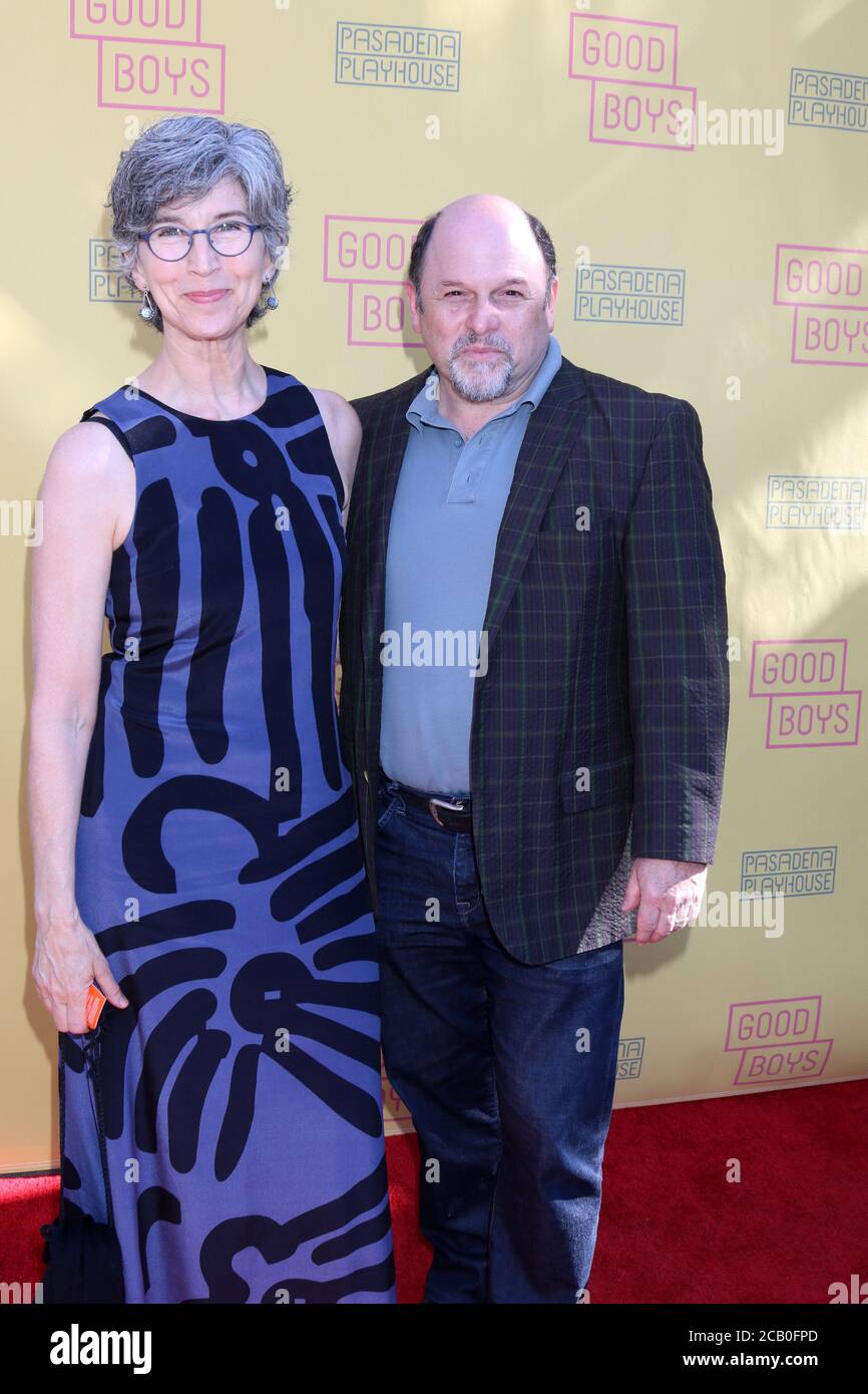 Daena e title and jason alexander hi-res stock photography and images ...