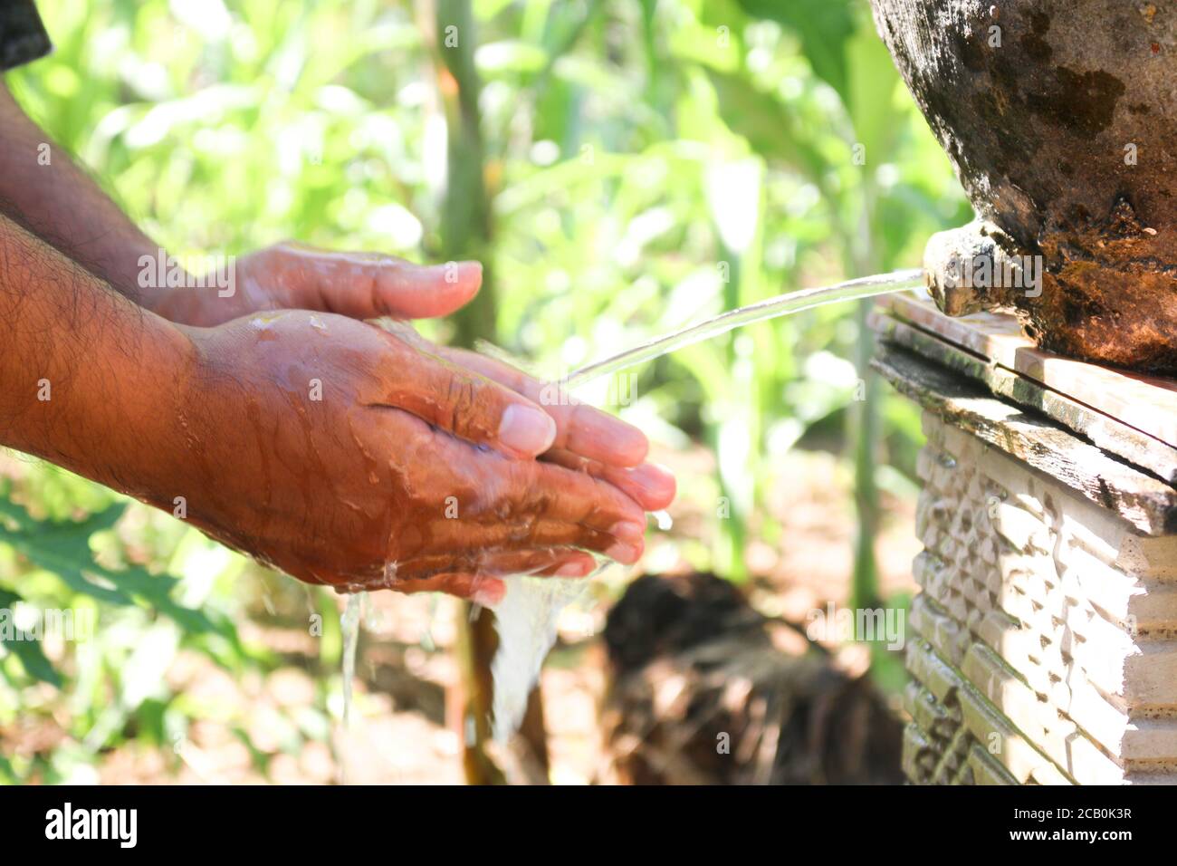 Hand wash pitcher hi-res stock photography and images - Alamy