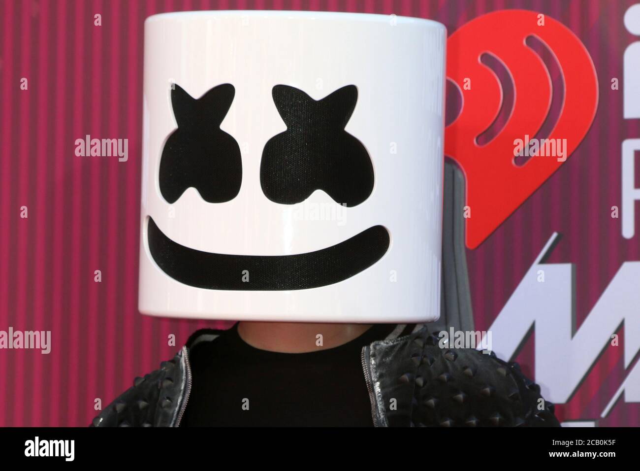 Marshmello hi-res stock photography and images - Alamy